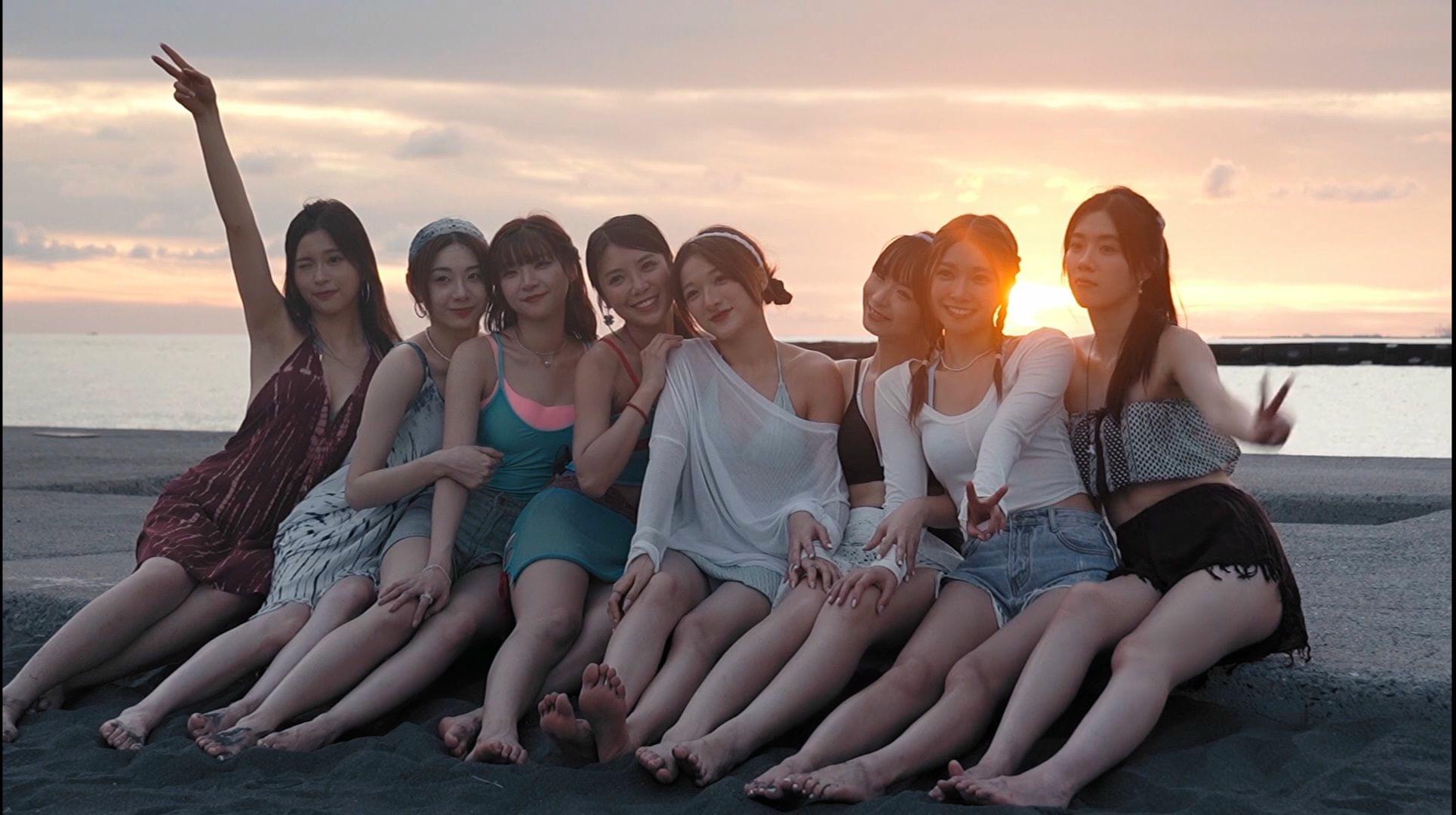 Lolly Talk新歌派福利 8個泳衣look | LIHKG 討論區