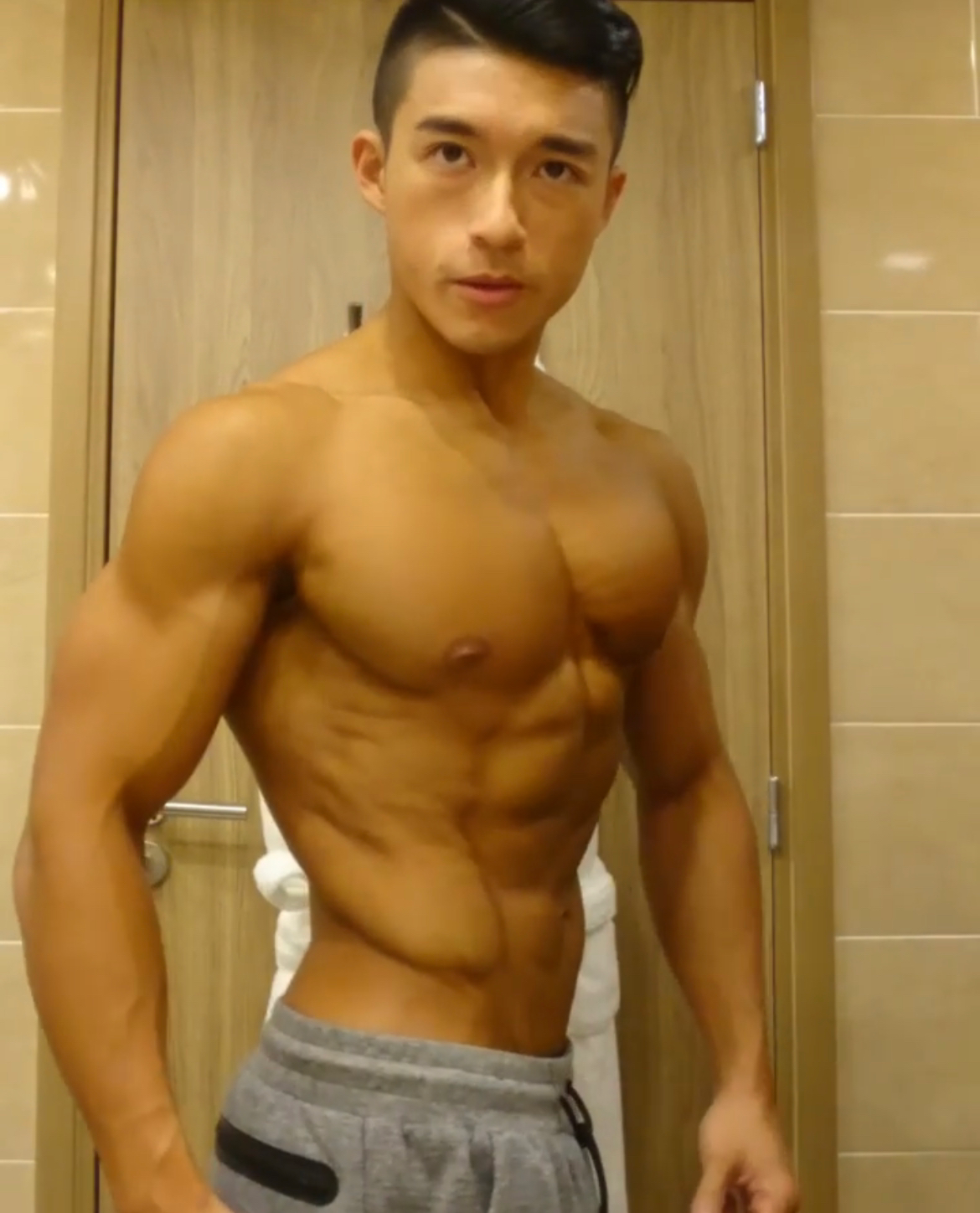 妖！Pizza Hut個廢apps 不如叫「手淫之巔」la！！ | LIHKG 討論區