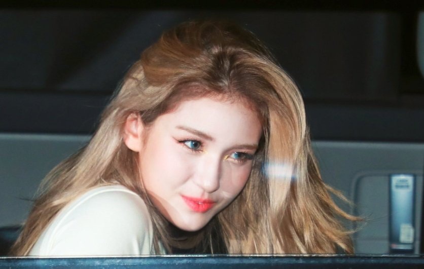 點睇SOMI屌打ITZY搶先一位？ (*☻-☻*) | LIHKG 討論區