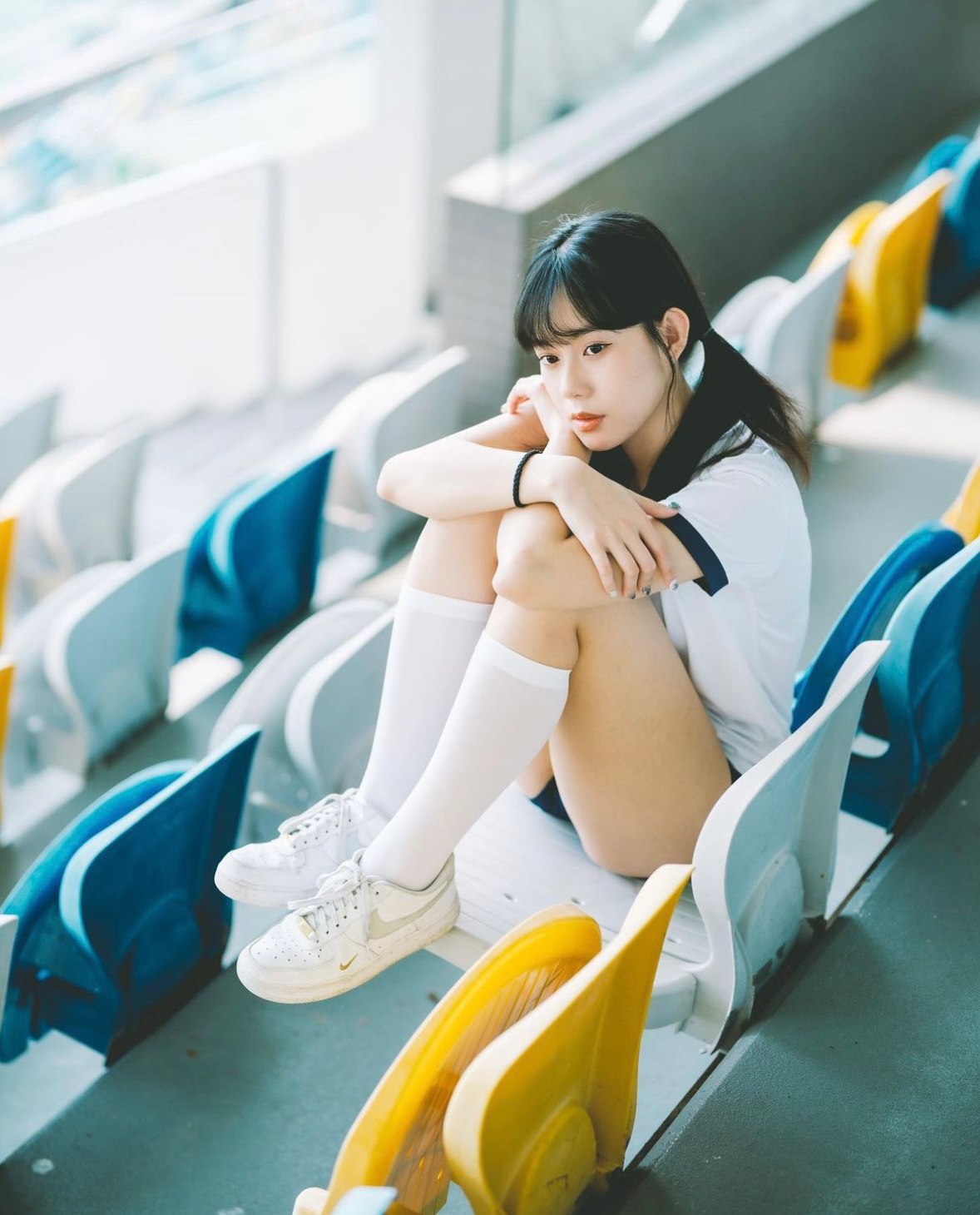 杜汶澤為女團EOS出寫真集 分真人版及AI版 | LIHKG 討論區