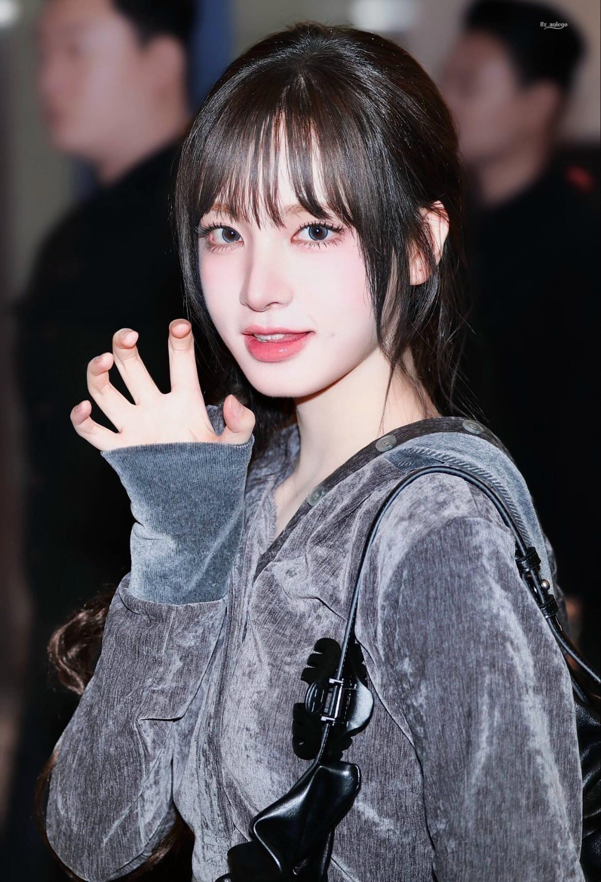 IVE LIZ 機場美瘋眾人 直指上弦一 | LIHKG 討論區