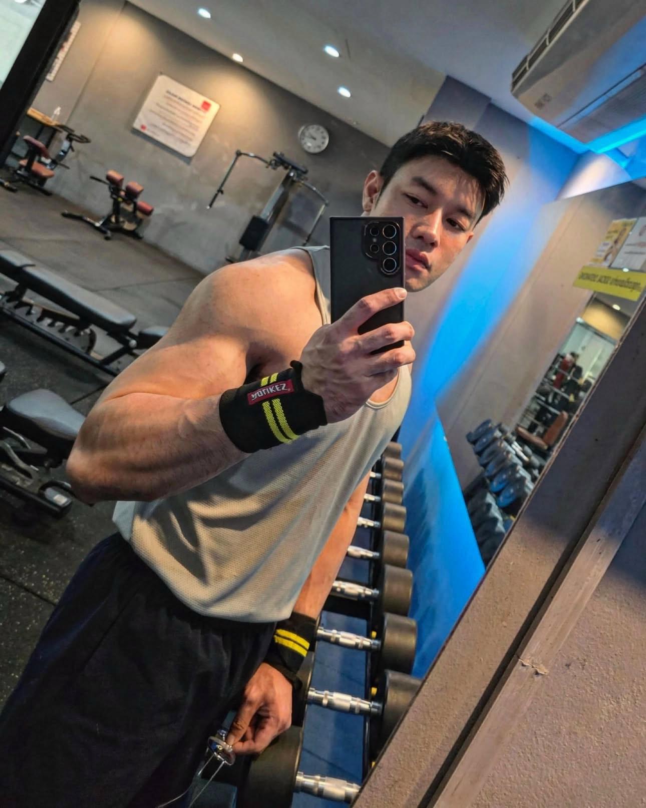 [圖] 點解啲Gym撚咁鬼鍾意自拍？ | LIHKG 討論區