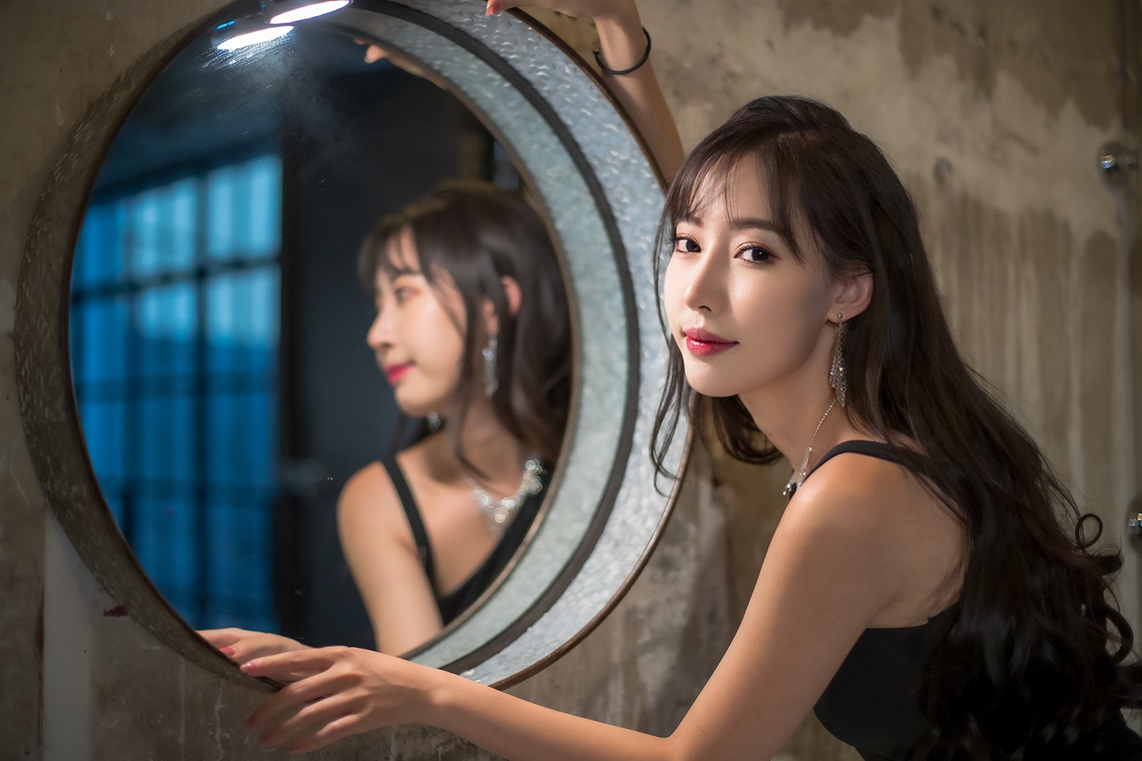 氣質美女室內人像。決定買 EOS R6 Mark II | LIHKG 討論區