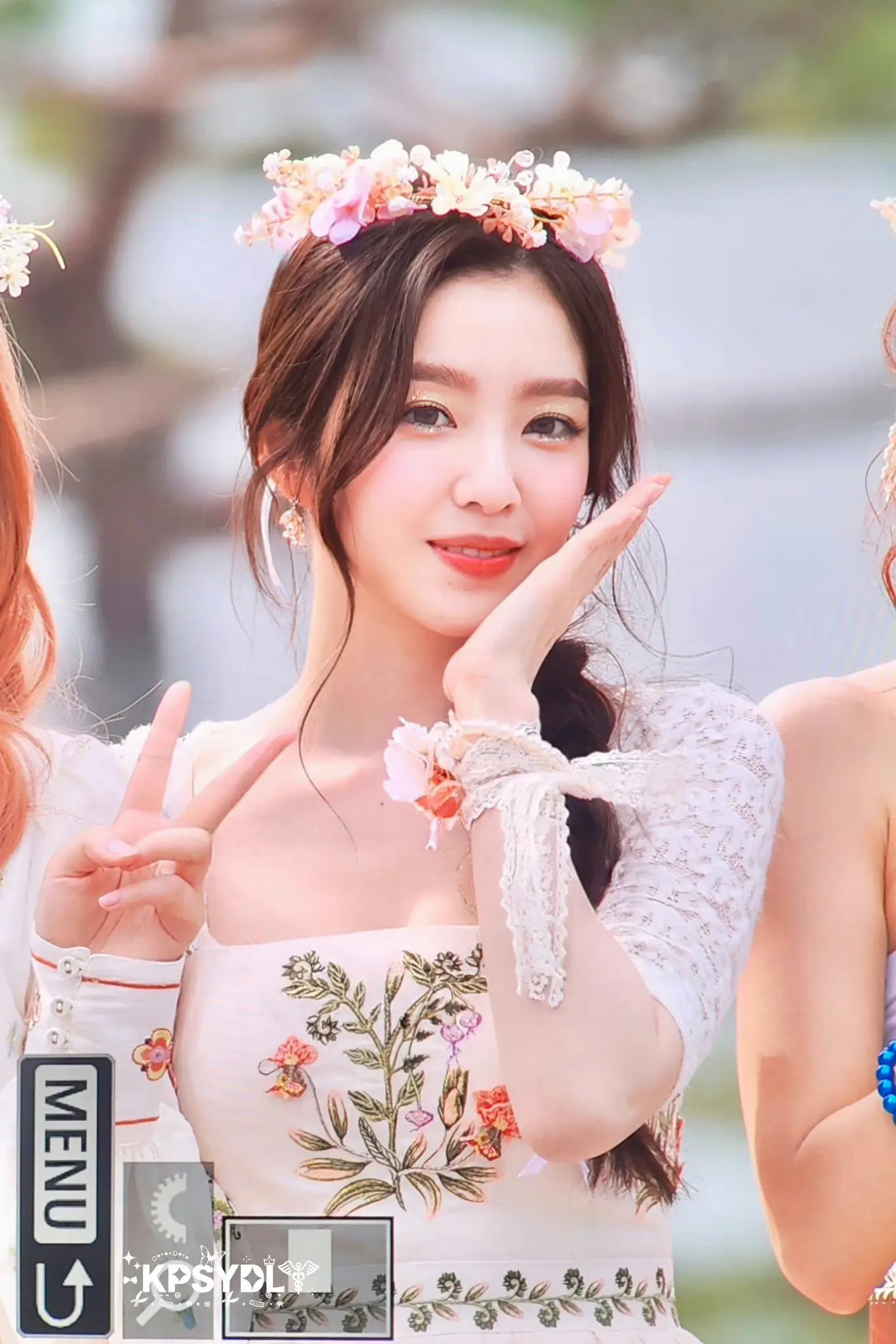 像是新一代忙內般的Irene 音樂銀行粉絲見面會現場 | LIHKG 討論區