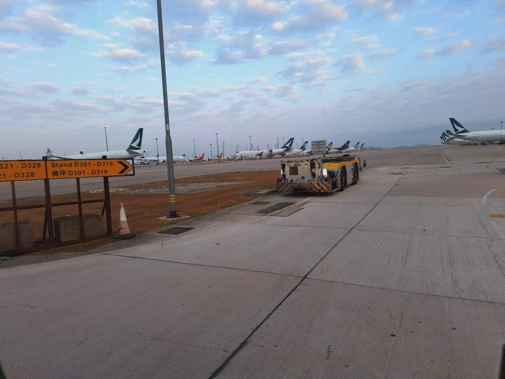 機場奪命意外｜60歲拖車司機 涉嫌危險駕駛被捕 死亡被大灣區航空輾過 | LIHKG 討論區