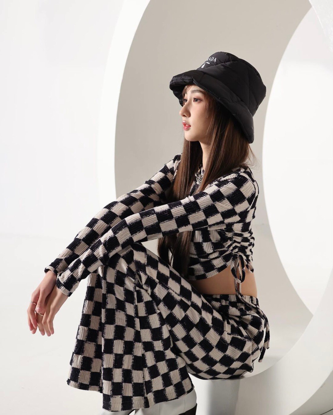 [突發] Yumi新歌《wanna be close to u》MV出咗！！ | LIHKG 討論區