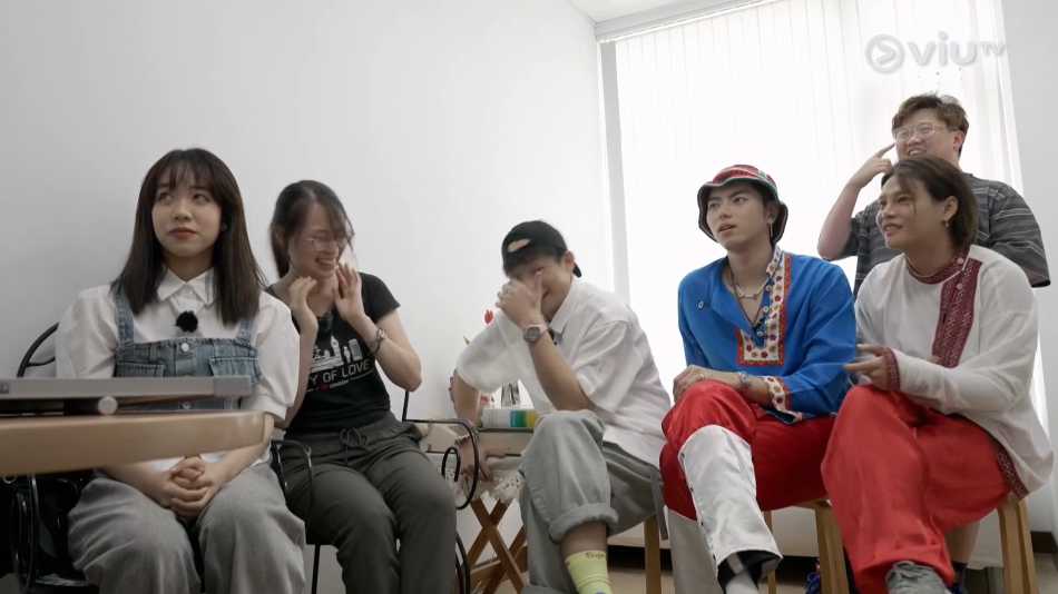 [ViuTV睇ERROR]星期一至五2230-2300 《究竟讀緊乜》 | LIHKG 討論區