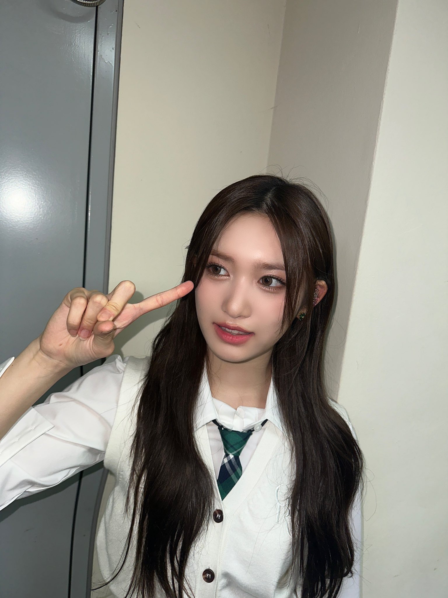 賢瑞妹妹呢個角度想點？ | LIHKG 討論區