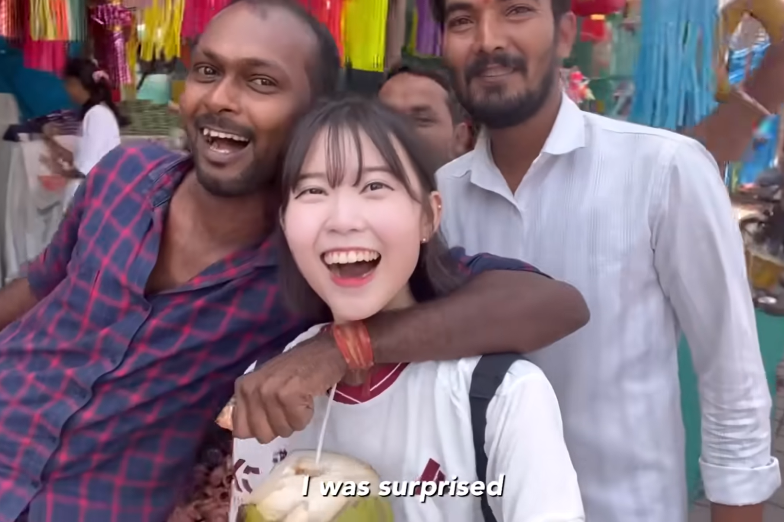 韓正妹YTR當街遭印度男「強摟揉肩」性騷！ 影片讓當地人氣炸 | LIHKG 討論區