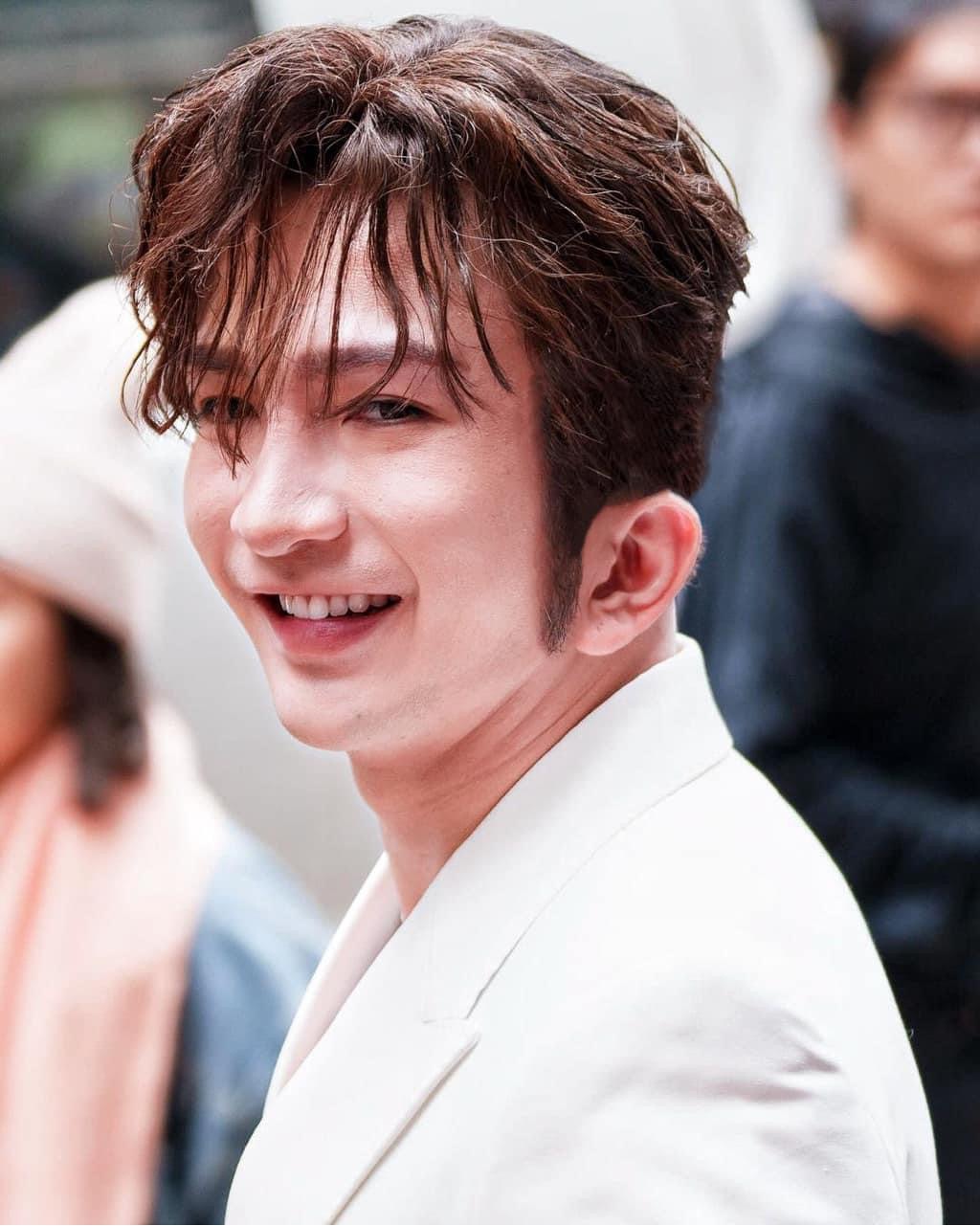 好低耳嘅Anson Lo，到底兩邊的水係咪假髮？ | LIHKG 討論區