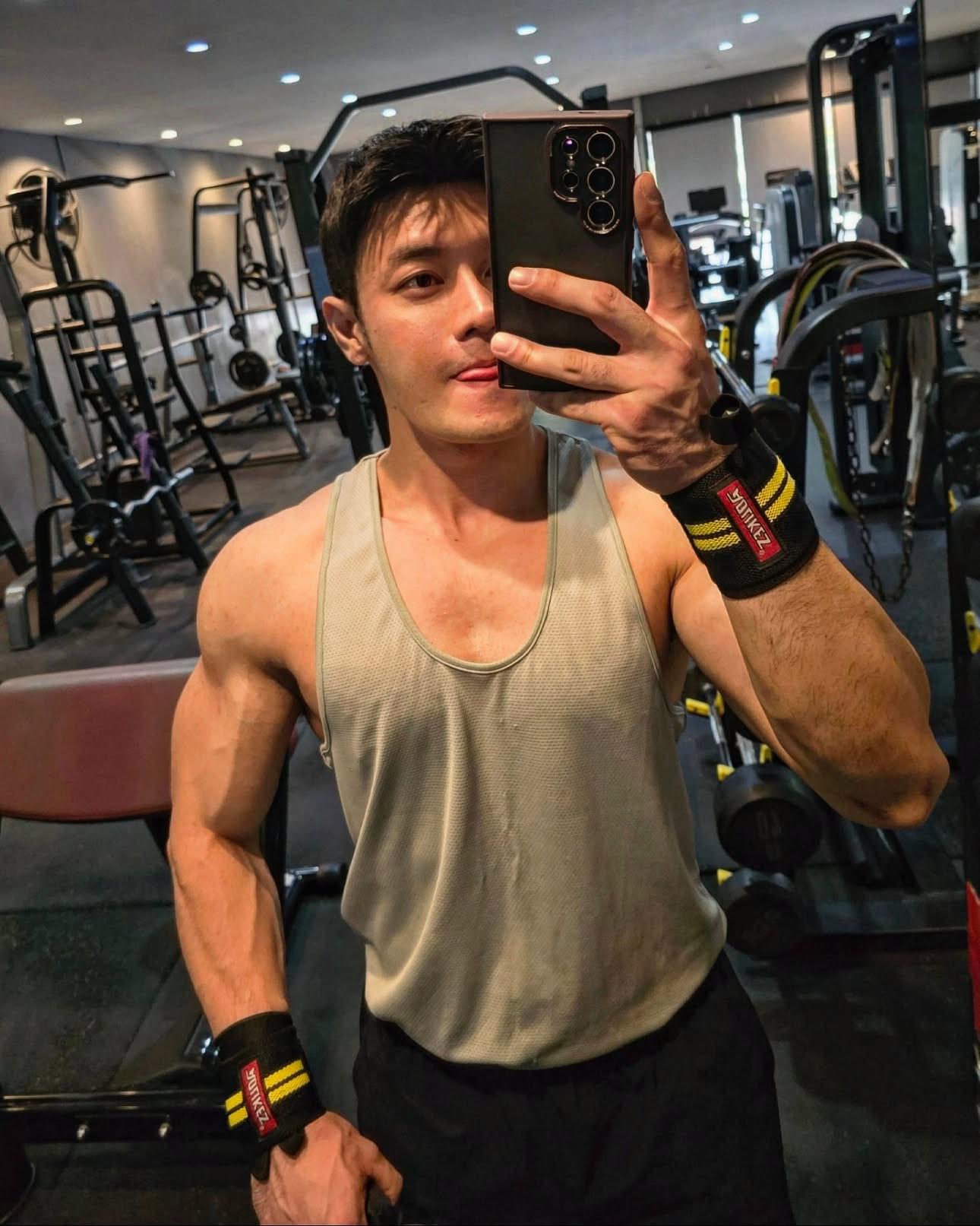 [圖] 點解啲Gym撚咁鬼鍾意自拍？ | LIHKG 討論區