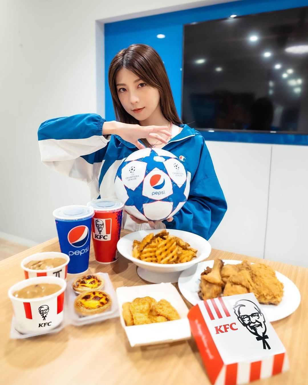 ViuTV 世界盃三大女神：人妻杰寧公主, 西面Ah Gi, MK 嘉盈 | LIHKG 討論區