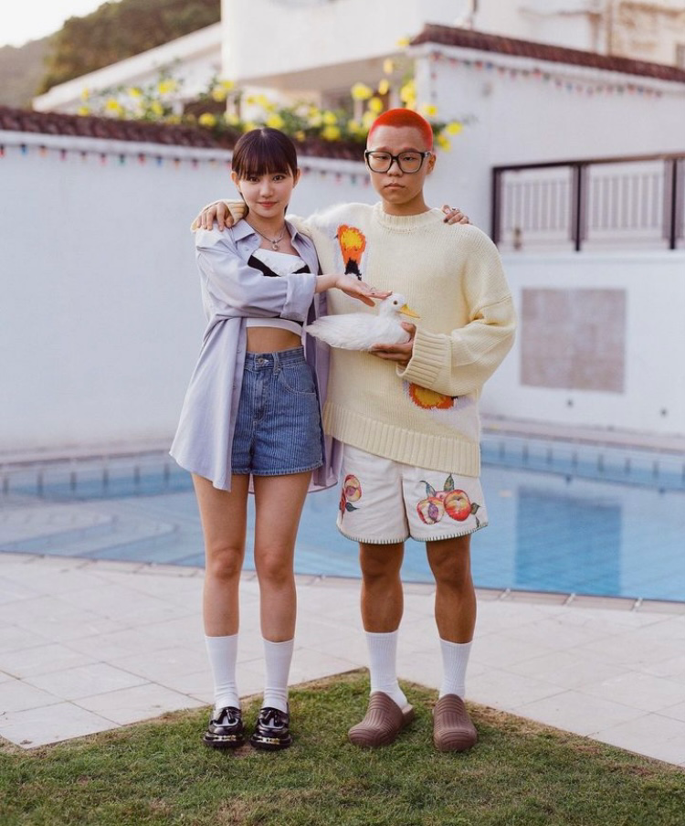 Gareth.T新歌《笑住喊》MV 與DAY@COLLAR甜蜜鴛鴦戲水 | LIHKG 討論區