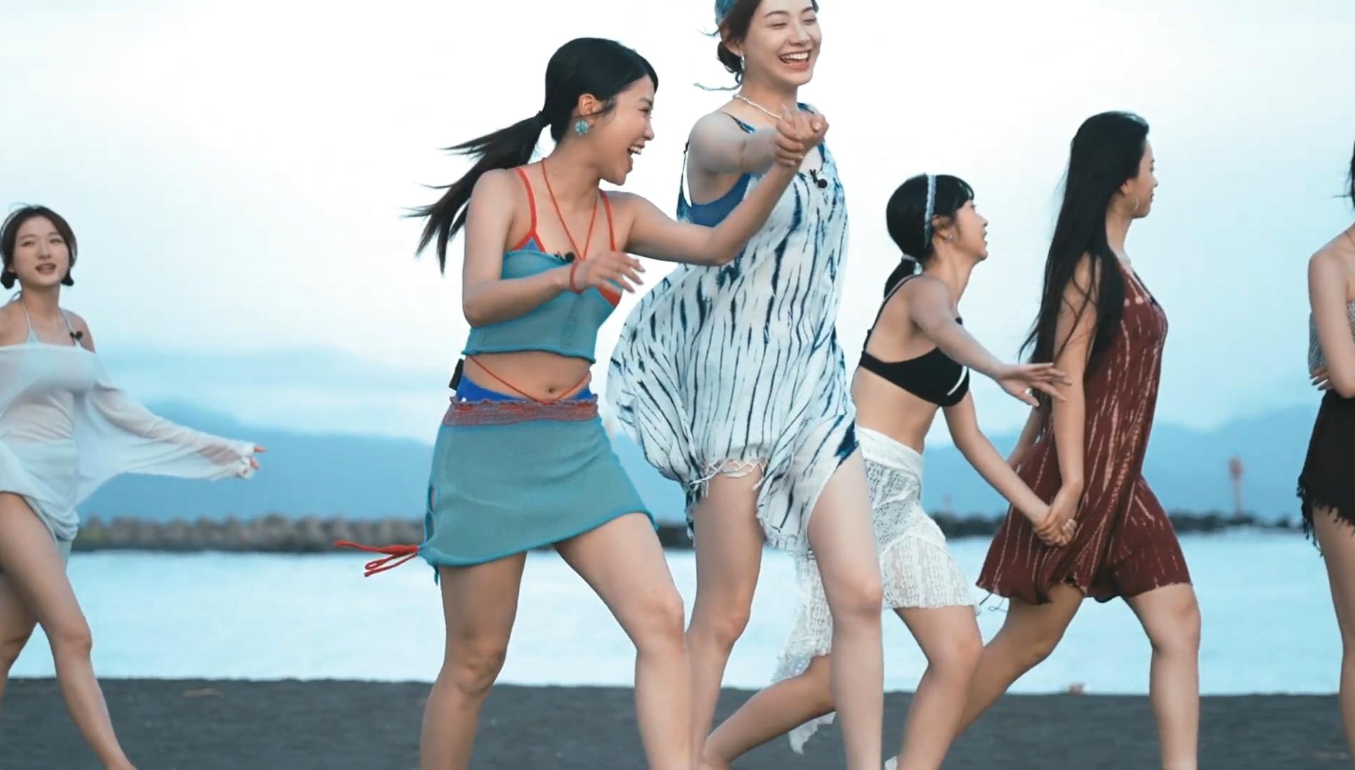 Lolly Talk新歌派福利 8個泳衣look | LIHKG 討論區