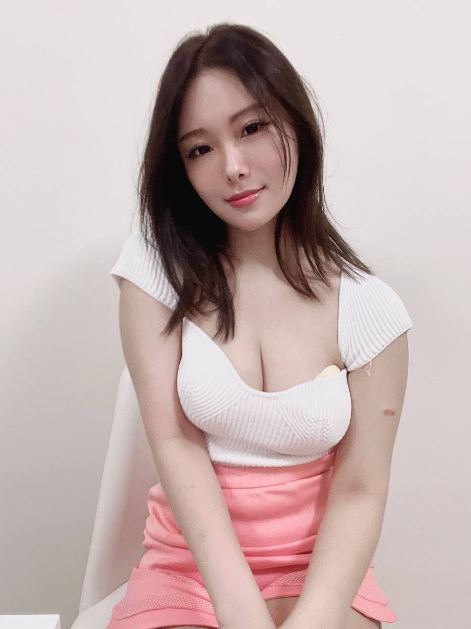 ERENA SHL 素海霖 J 圖分享區 (海量圖慎入) | LIHKG 討論區