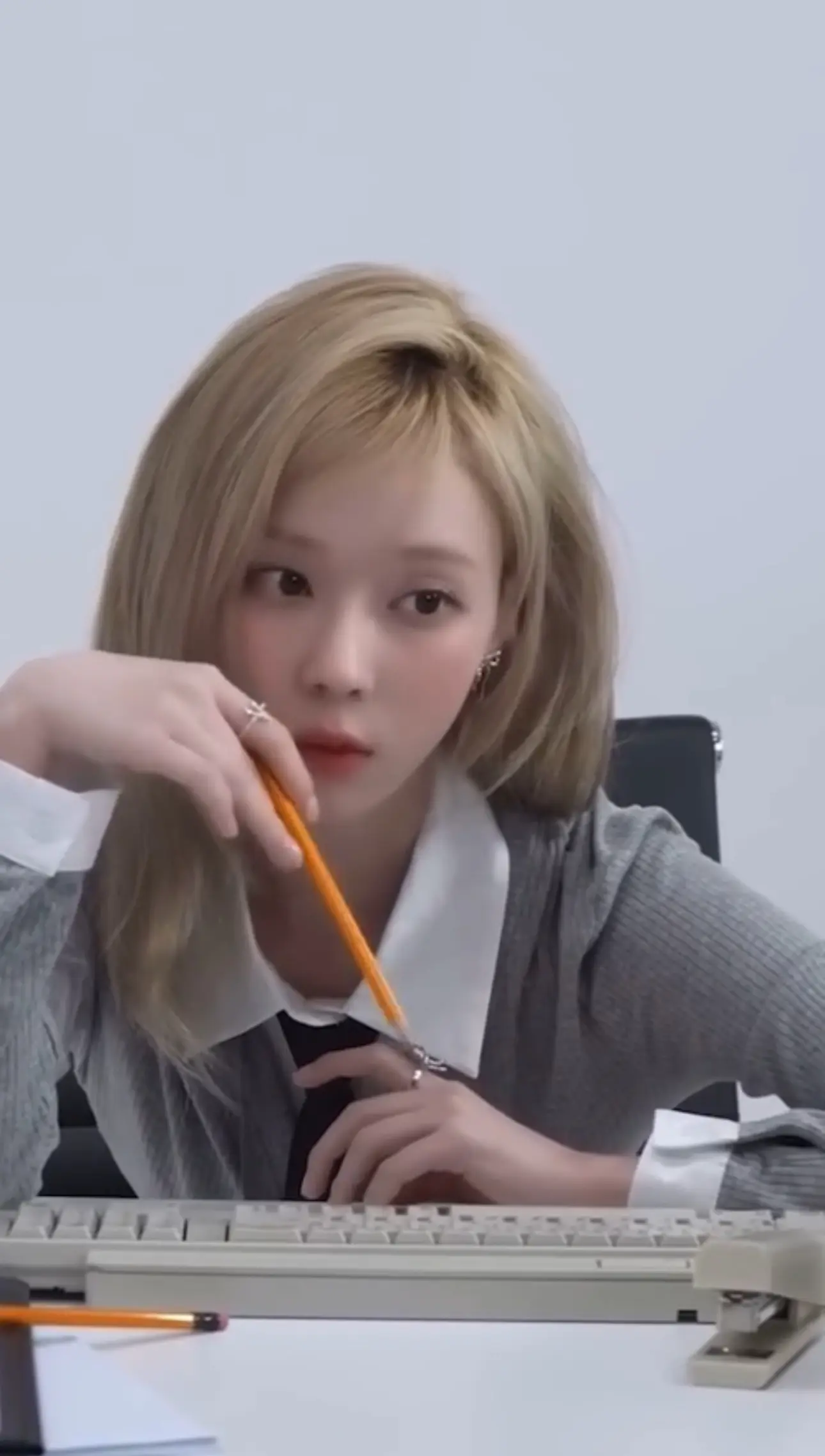 Kpop辦公室OL大對決！IVE vs ITZY | LIHKG 討論區