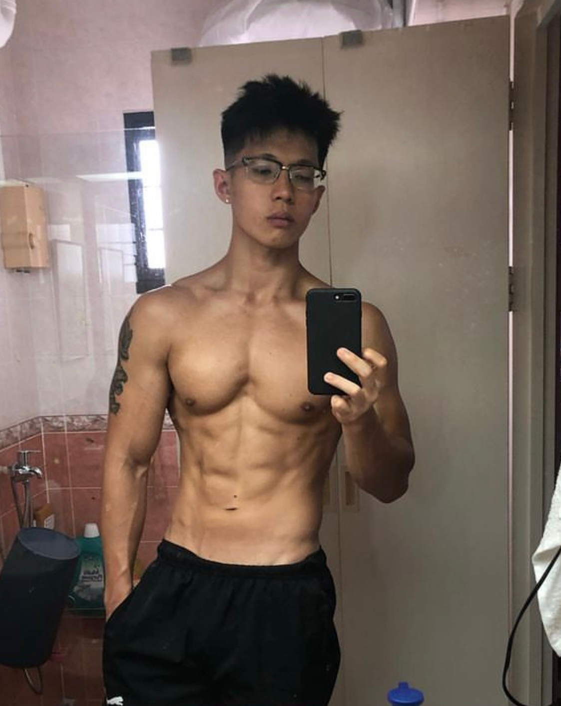 終於明白做gym會變gay既原因 | LIHKG 討論區