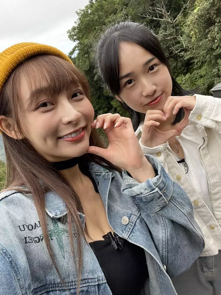 自然系女子旅行｜台妹林襄殺入J2獻出「第一次」 孖林映暉浸溫泉震撼眼球！ | LIHKG 討論區