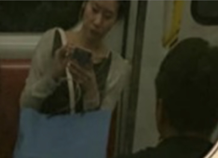 又有MK妹屌人坐MTR望佢 | LIHKG 討論區