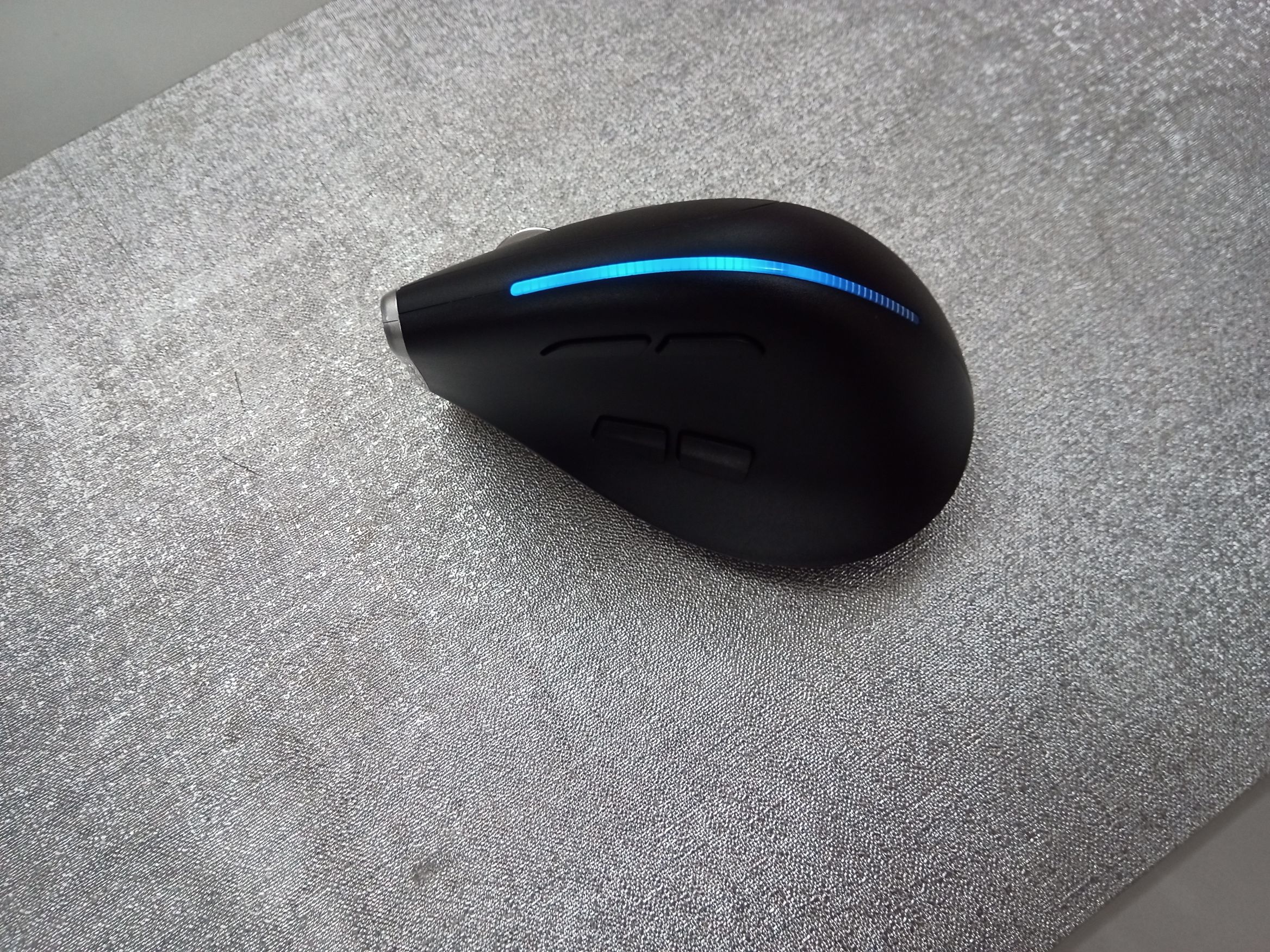 有冇人用開Logitech MX Vertical 人體工學滑鼠 | LIHKG 討論區