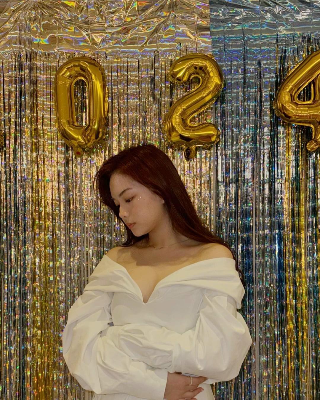 「聲夢小花」任暟晴謝師宴暗藏性感 露肩Deep V大解放 | LIHKG 討論區