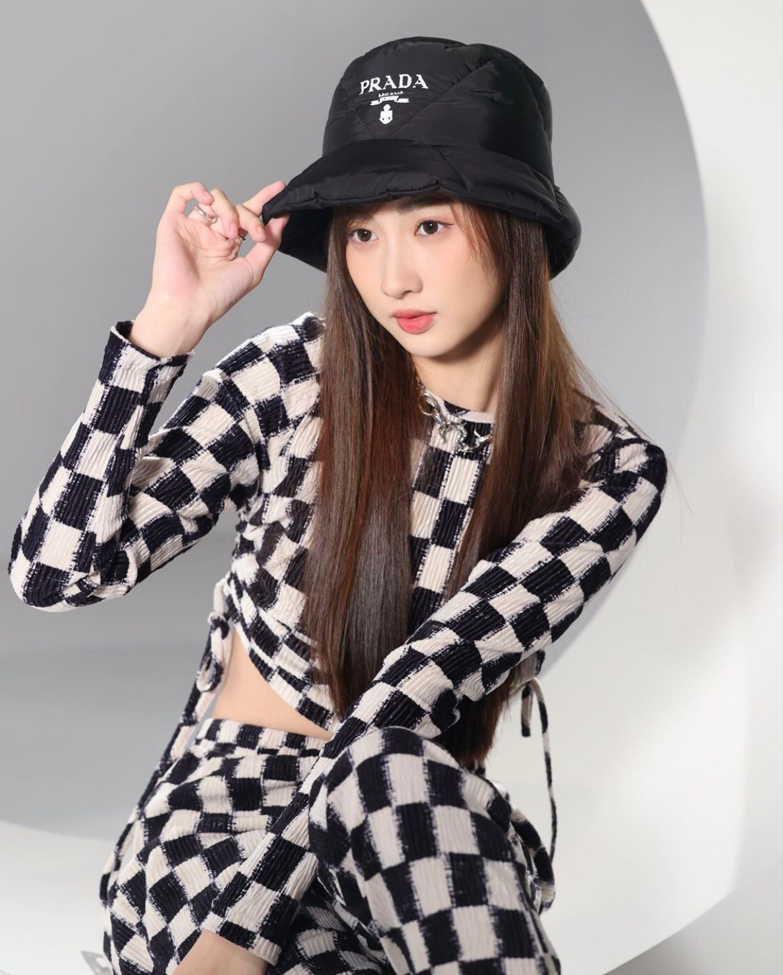 [突發] Yumi新歌《wanna be close to u》MV出咗！！ | LIHKG 討論區