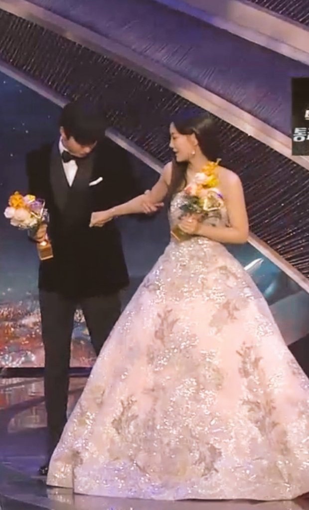 2022韓國三大台MBC、KBS、SBS演技大賞討論 | LIHKG 討論區