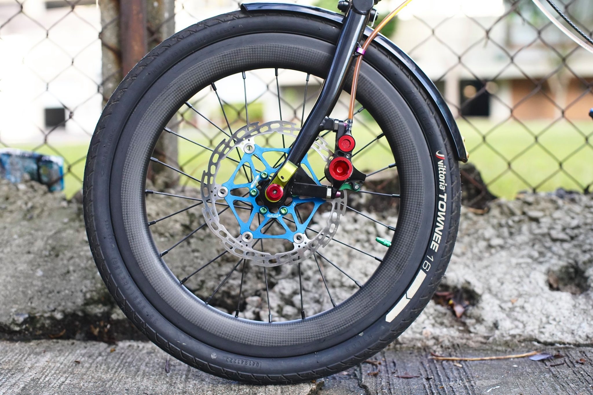 Disc brakes : r/Brompton