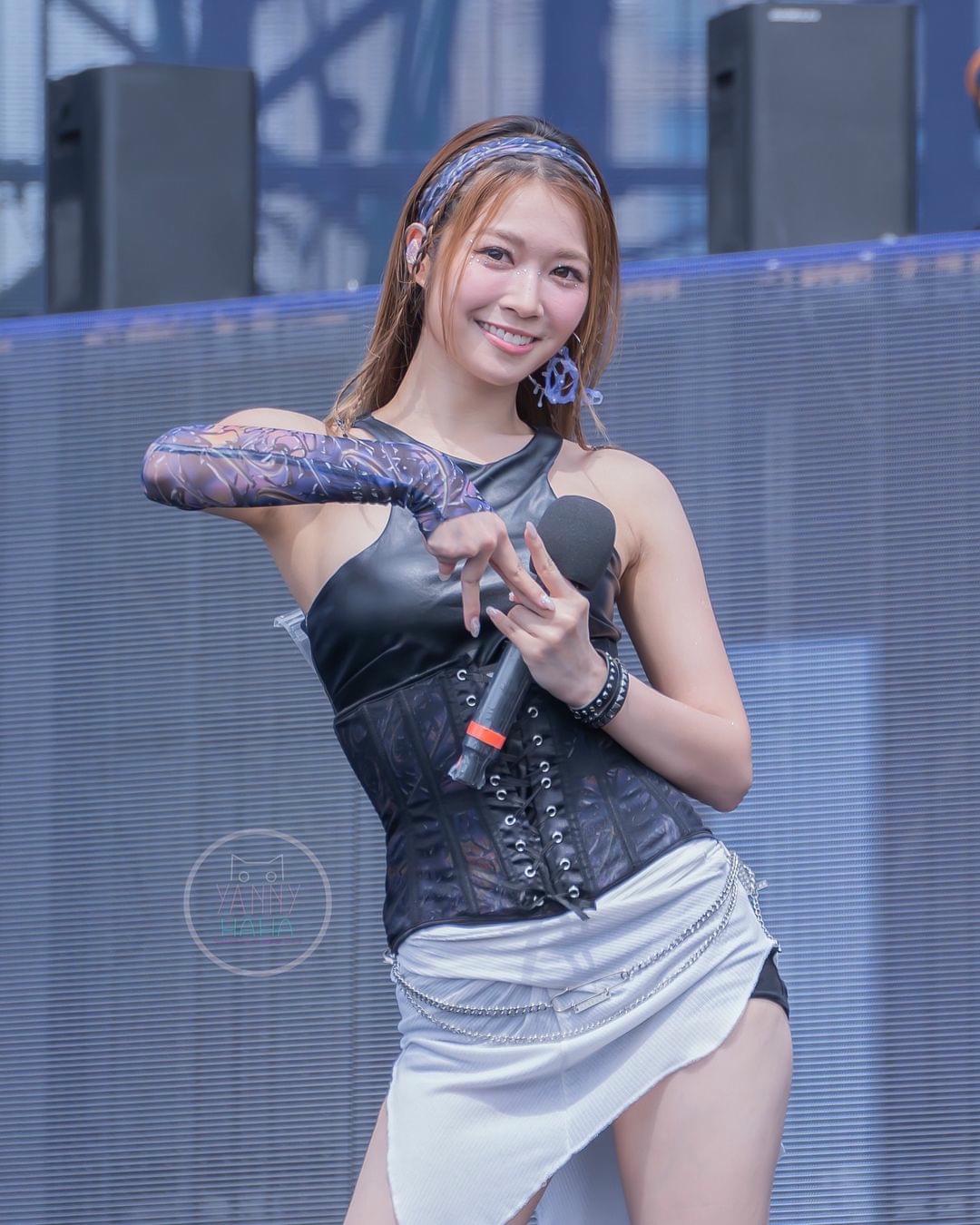 Lollytalk 班女勁咸濕，waterbomb濕身冧fans | LIHKG 討論區