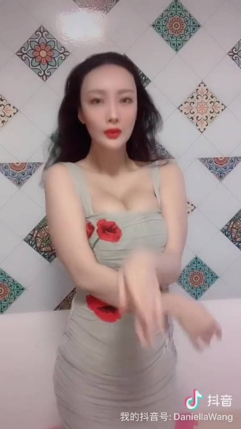 王丹妮激罕大解放 零贅肉Body全身任睇 | LIHKG 討論區