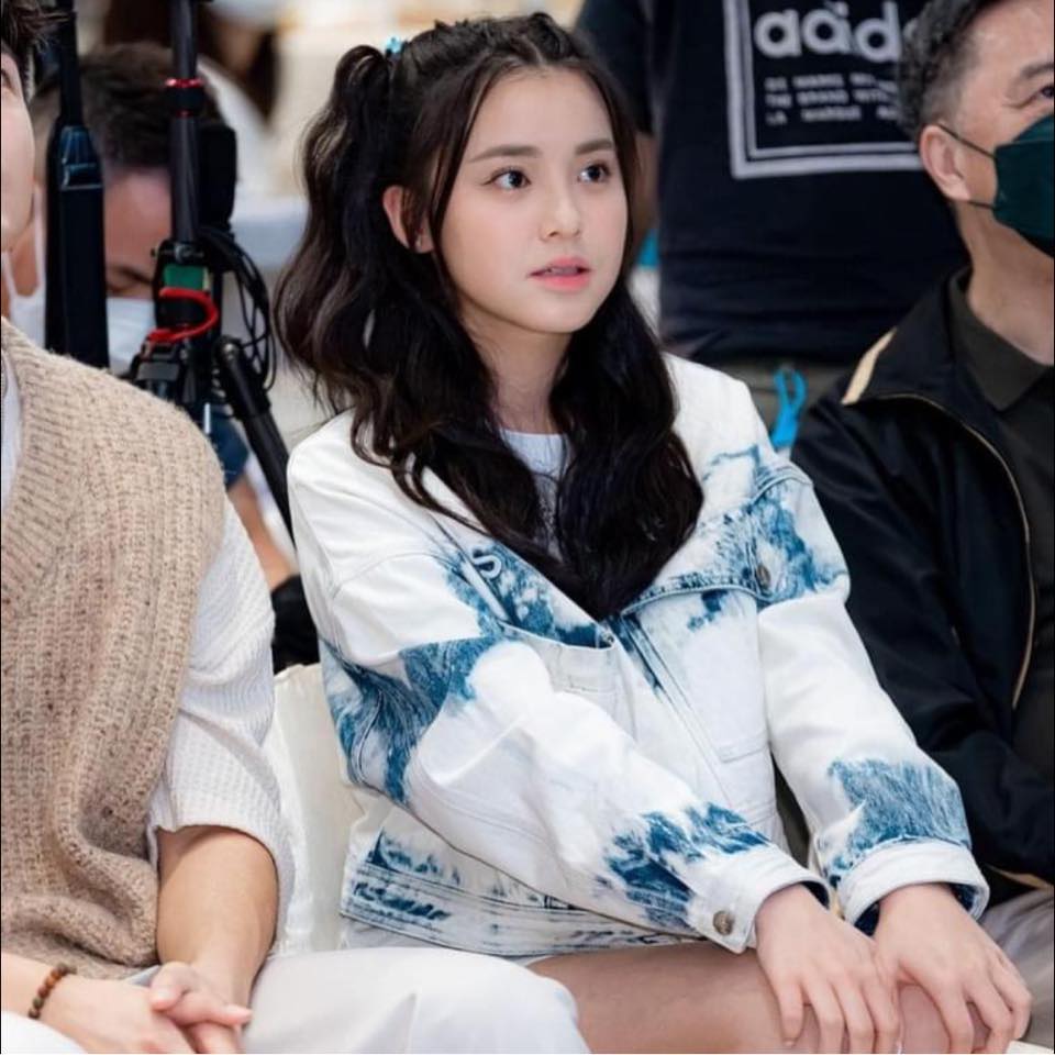 姚焯菲體形遭負評感不開心 | LIHKG 討論區