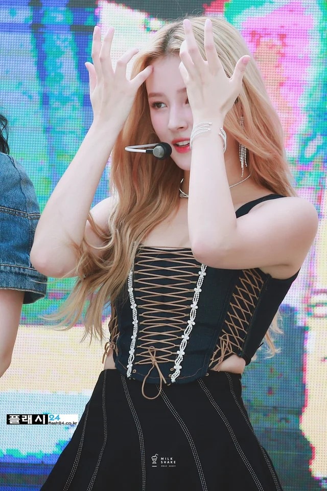 momoland nancy硬照係靚好多 | LIHKG 討論區