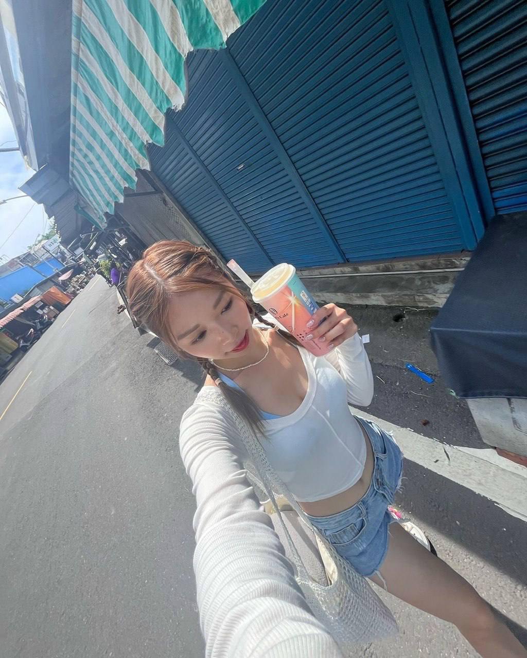 Sinnie Yanny 大解放邊個正啲 | LIHKG 討論區