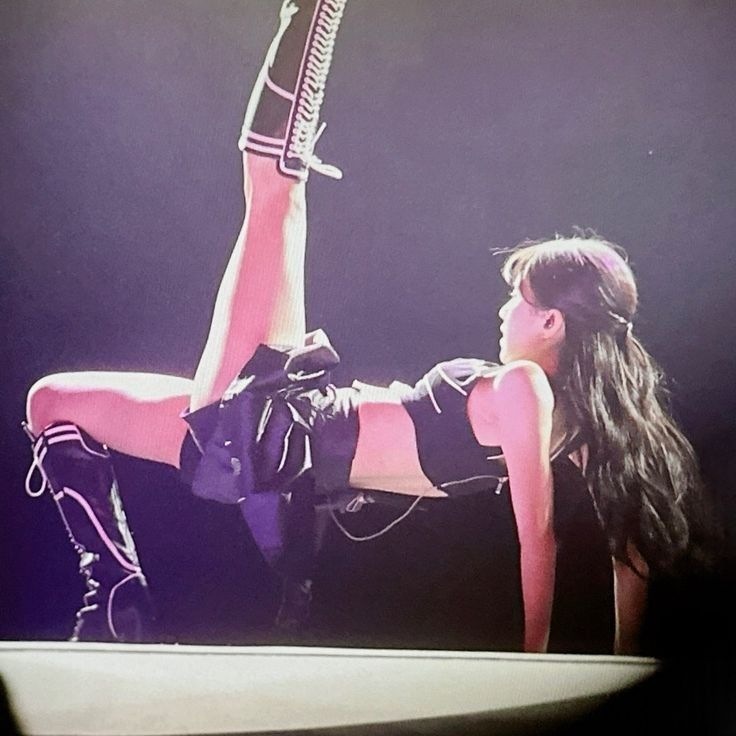 JYP旗下女團啲衫真係越嚟越露… | LIHKG 討論區