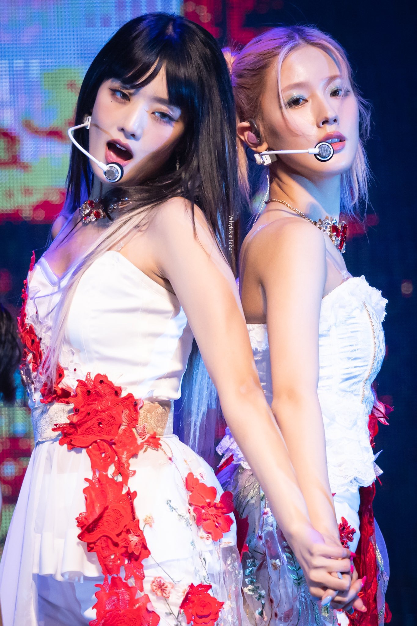 kpop女團雙塔黎講, 邊一pair比較正式? | LIHKG 討論區