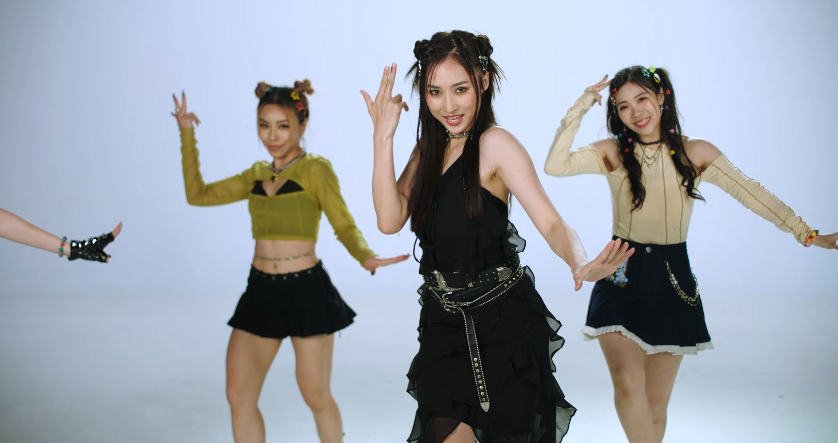 Yumi新歌mv dance version好正!! | LIHKG 討論區