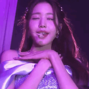 IVE 新歌 ”I AM” MV 瑛妹跳機嗰度勁搞笑 | LIHKG 討論區