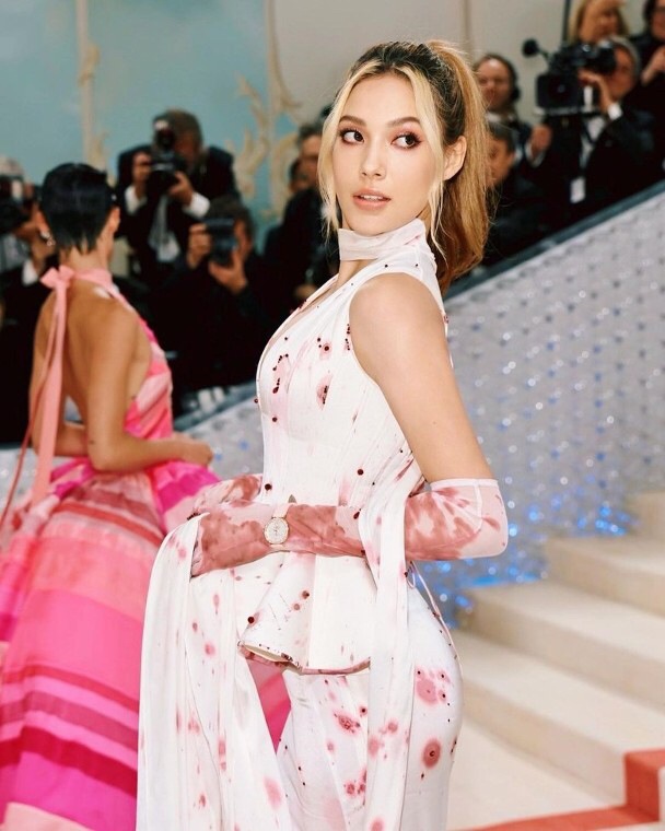 谷愛凌染血裝上陣 Big爆紅地氈搶「峰」頭 | LIHKG 討論區