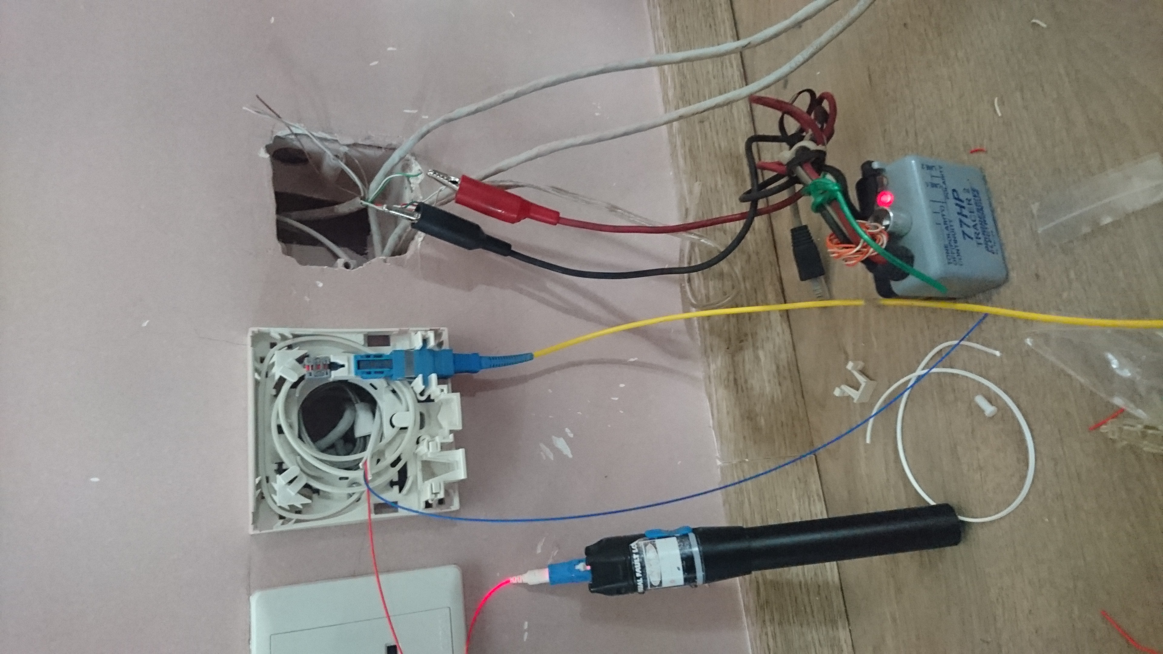 HKBN PCCW fiber + 電話wall jack一雞三味 - 網絡寬頻 - 電腦領域 HKEPC Hardware - 全港 No ...