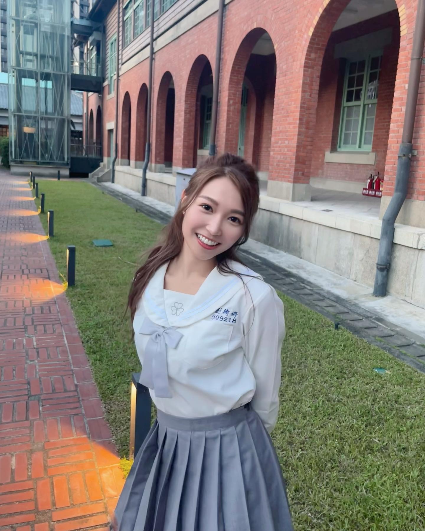 其實上弦4 yanny 個頭係咪有事 | LIHKG 討論區