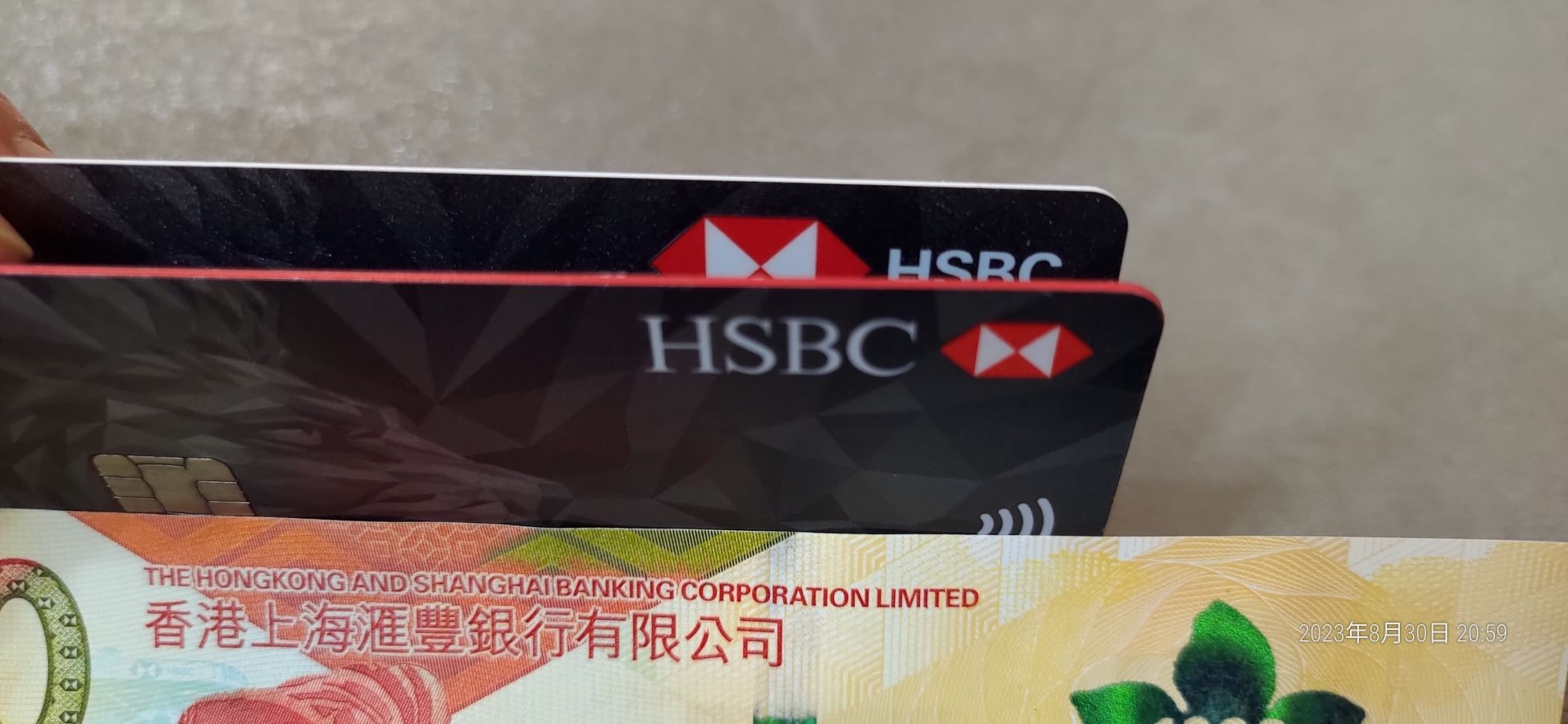 又又又縮皮！匯豐Visa Signature連張卡都要慳成本！（美其名環保） | LIHKG 討論區