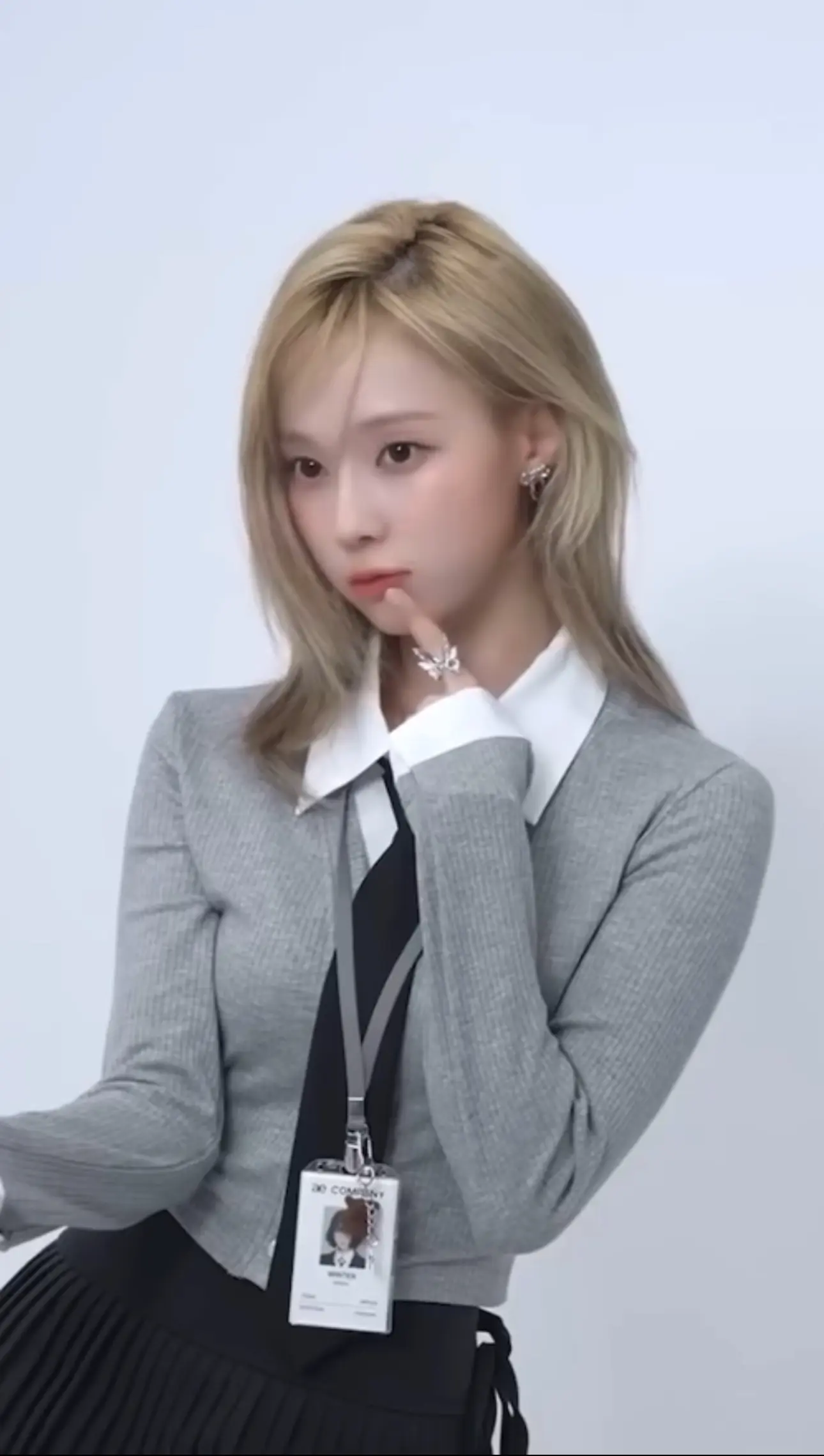 Kpop辦公室OL大對決！IVE vs ITZY | LIHKG 討論區