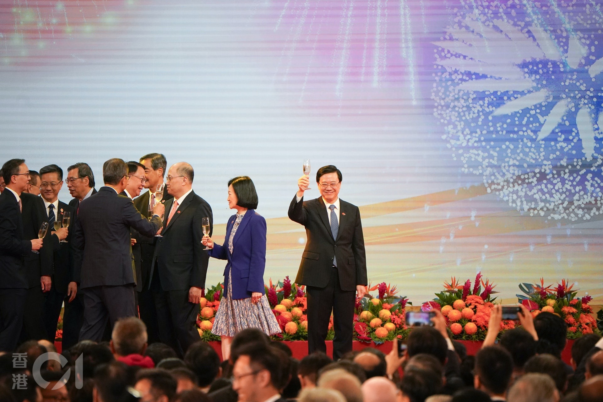 李家超回應說，香港特區將按APEC的指引、規則和習慣出席會議。 | LIHKG 討論區