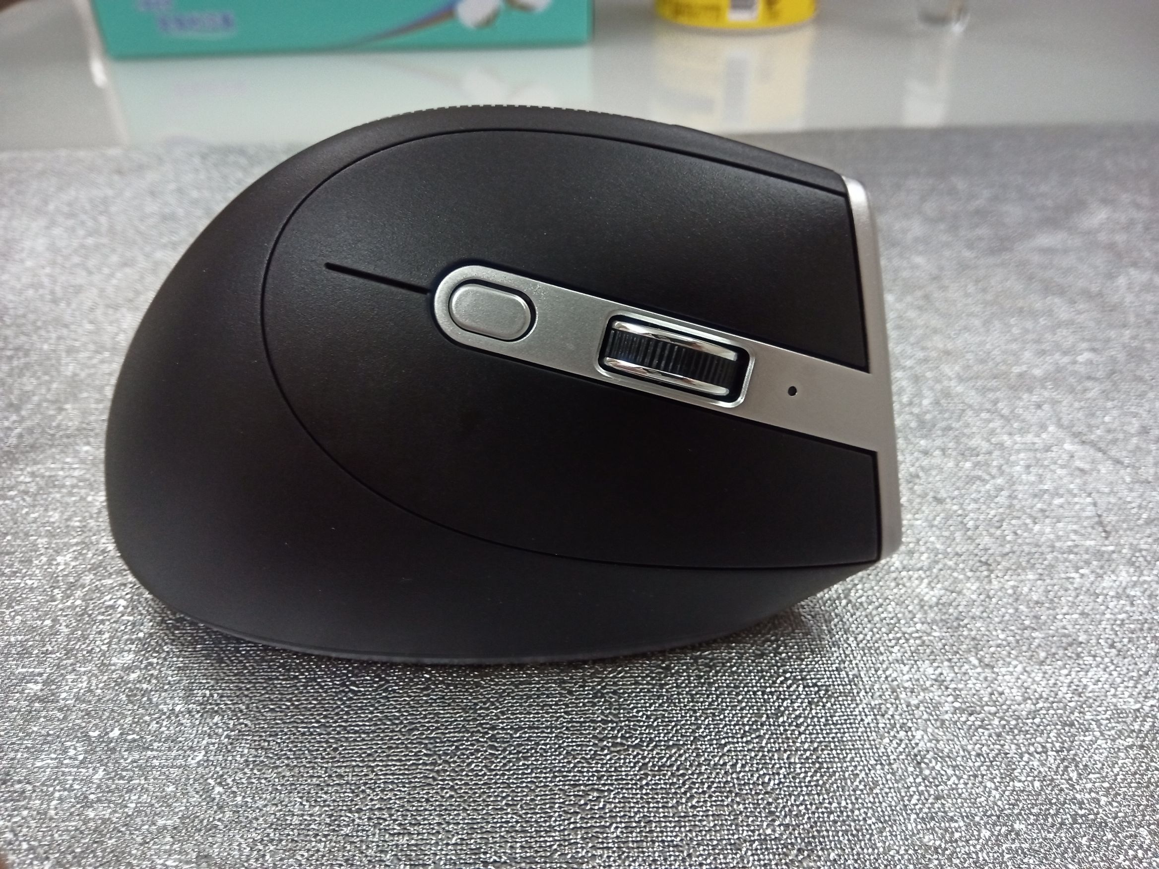 有冇人用開Logitech MX Vertical 人體工學滑鼠 | LIHKG 討論區