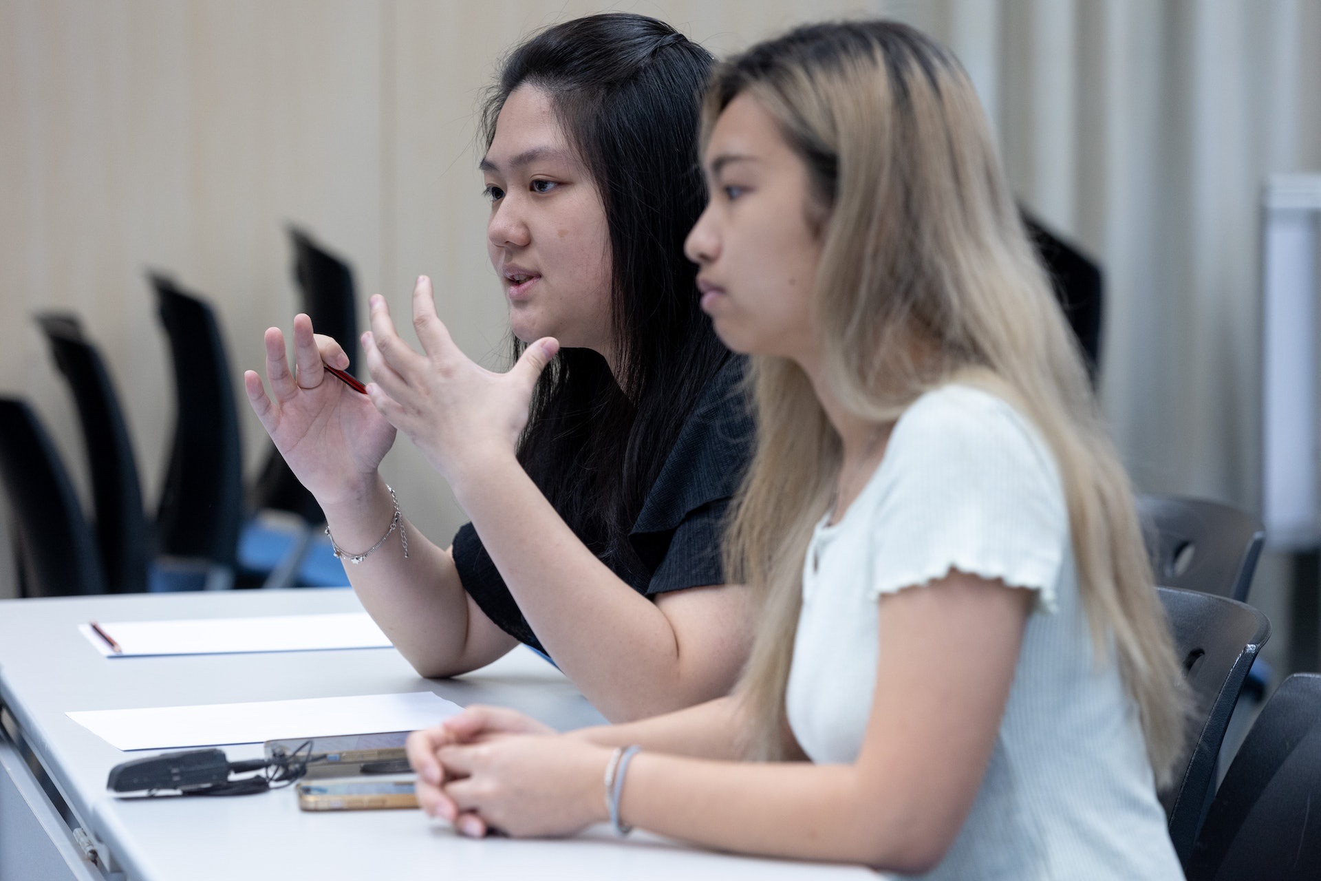 「放榜前勵志」肥閪band 3妹豬讀Asso，成功入大學！ | LIHKG 討論區