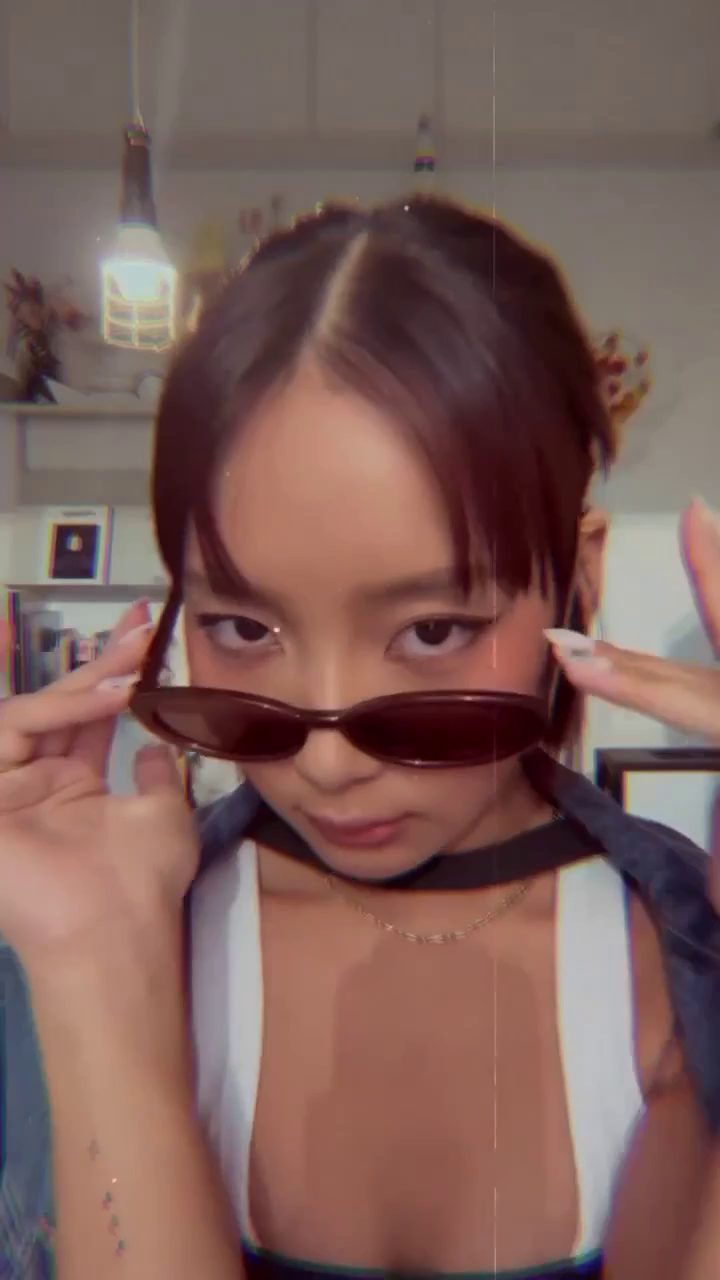 COLLAR討論區 (755) 新團歌《idc》MV已經首播 大家快loop！ | LIHKG 討論區