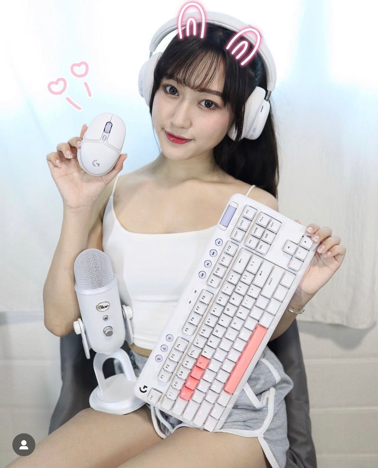 繼Pinky之後, Karen 都開左Youtube Channel, 邊個正d？ | LIHKG 討論區