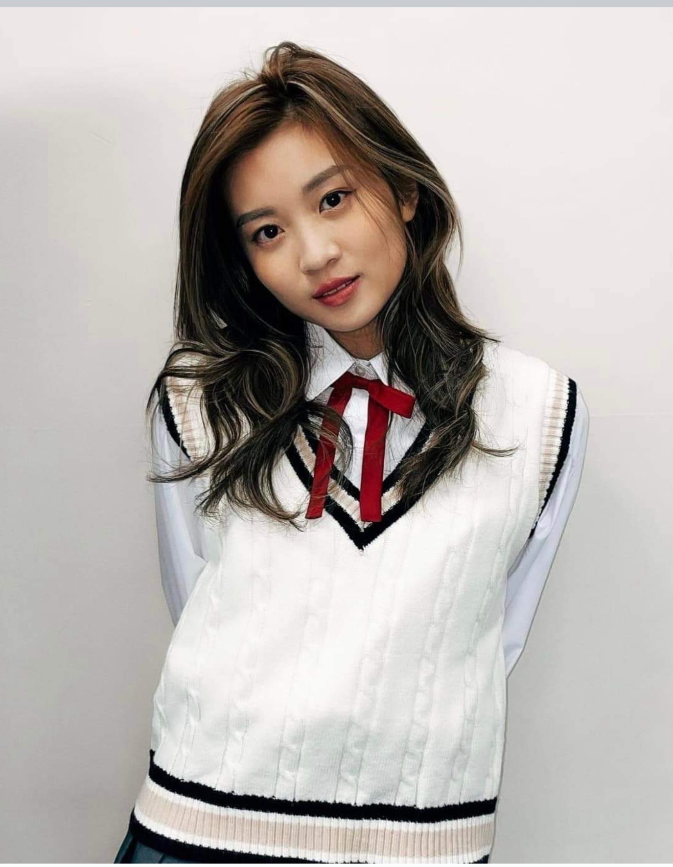 Candy@COLLAR被揭疑似買粉絲！Day受緋聞重挫粉絲數狂跌 | LIHKG 討論區