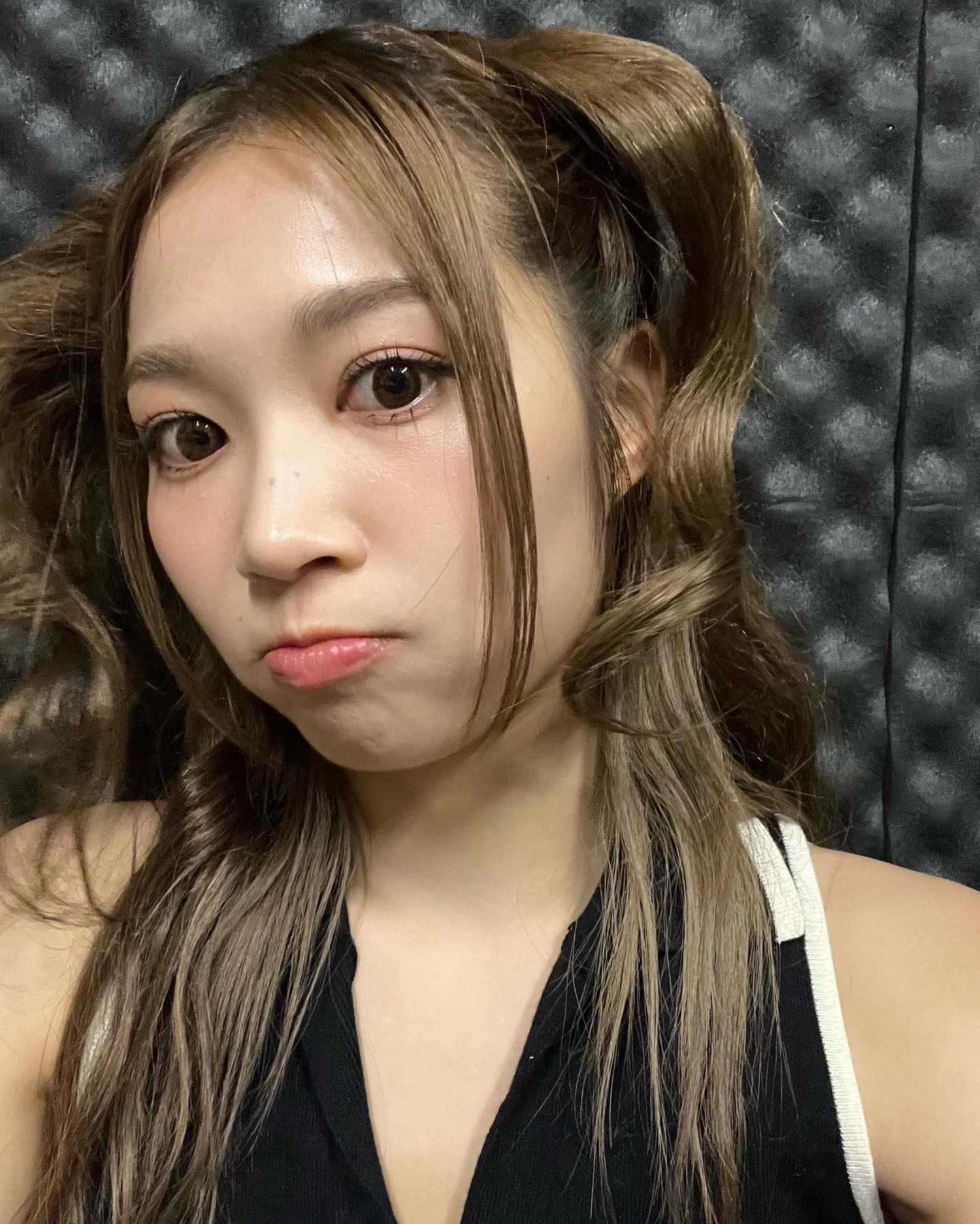 其實上弦4 yanny 個頭係咪有事 | LIHKG 討論區